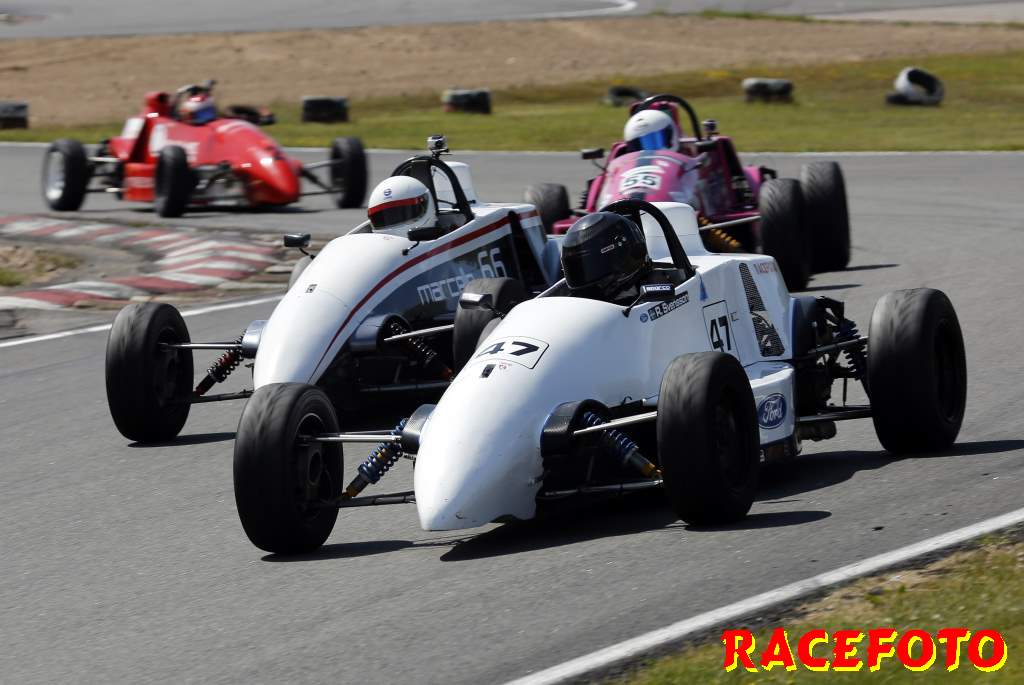 Rekordjämna race i Formula Basic - Formula Basic